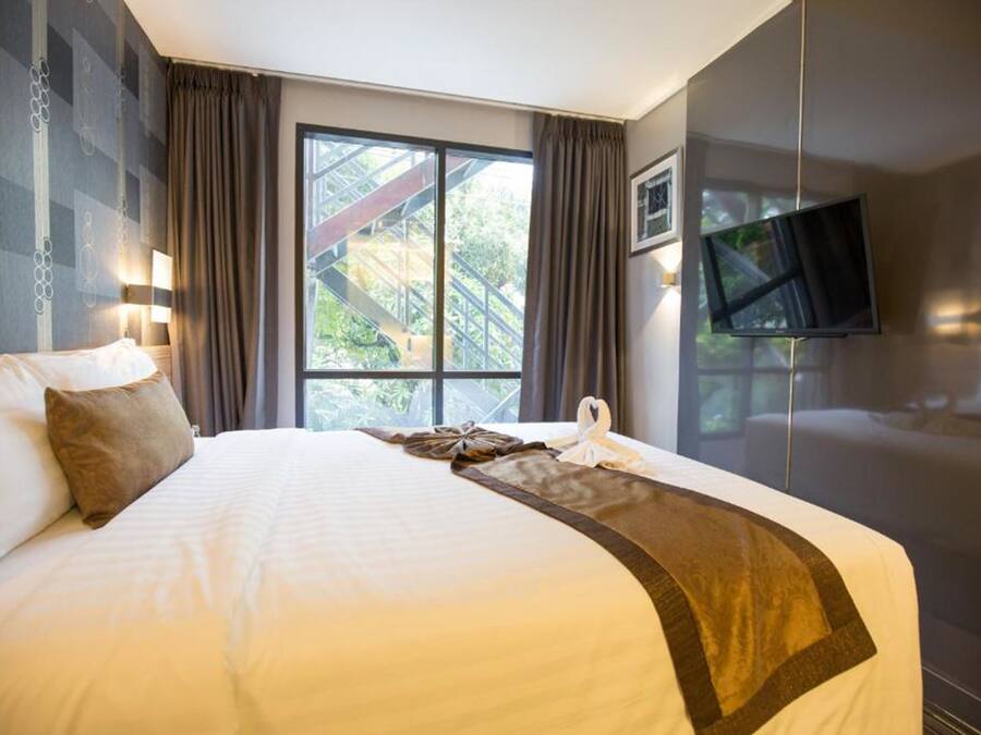 Quarto Superior | Minibar, cofre no quarto, secretária, Wi-fi grátis