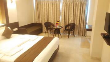 Quarto Duplo Executivo, 1 cama de casal | 1 quarto, roupa de alta qualidade, camas desdobráveis, Wi-fi grátis