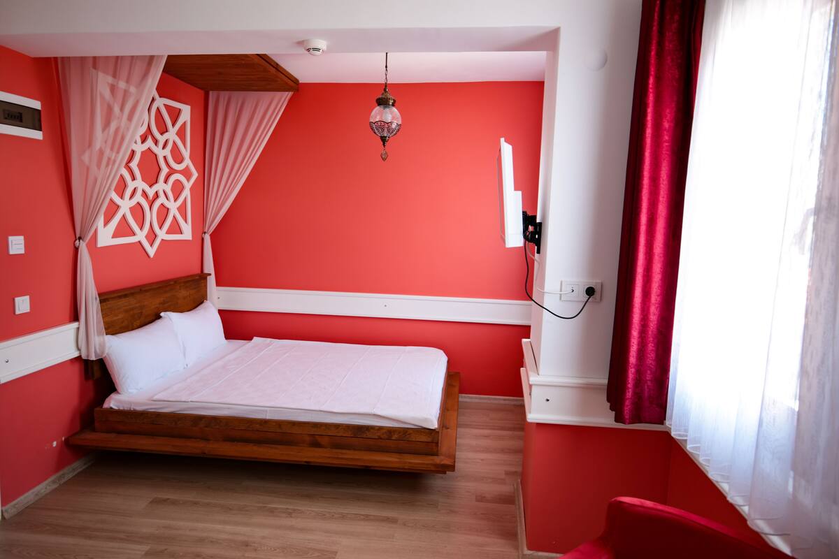 Quarto Twin Clássico | Roupa de alta qualidade, Wi-fi grátis