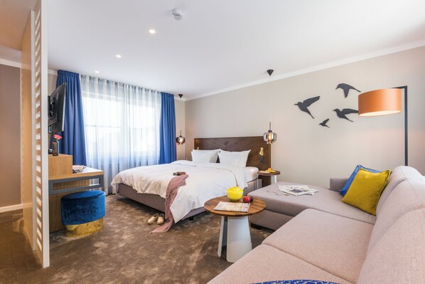 Quarto casal superior | Roupas de cama premium, frigobar (abastecido com alguns itens grátis)