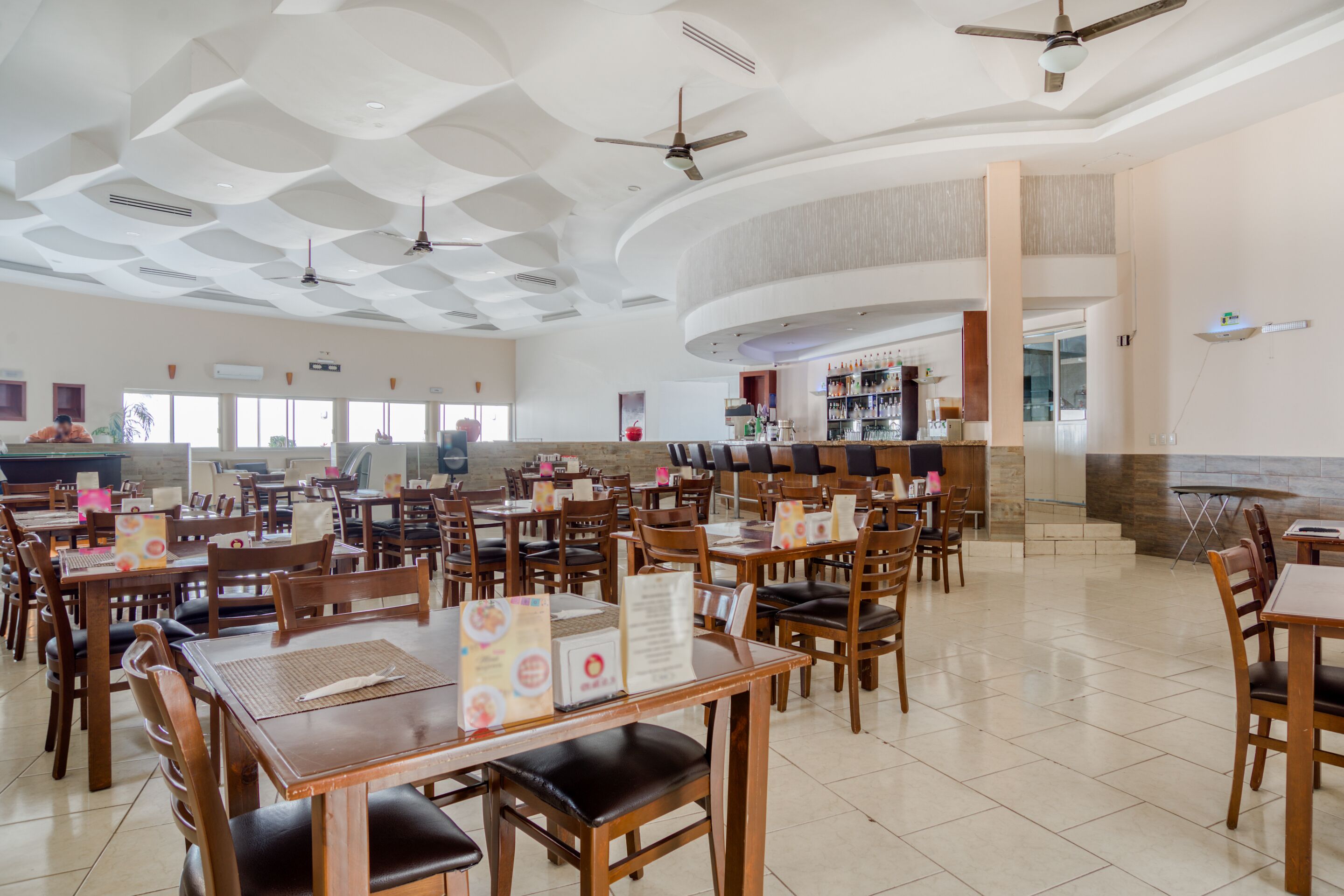 Café da manhã, almoço e jantar