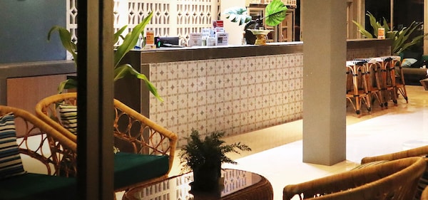 Irest Ao Nang Krabi - Hostel - Ao Nang