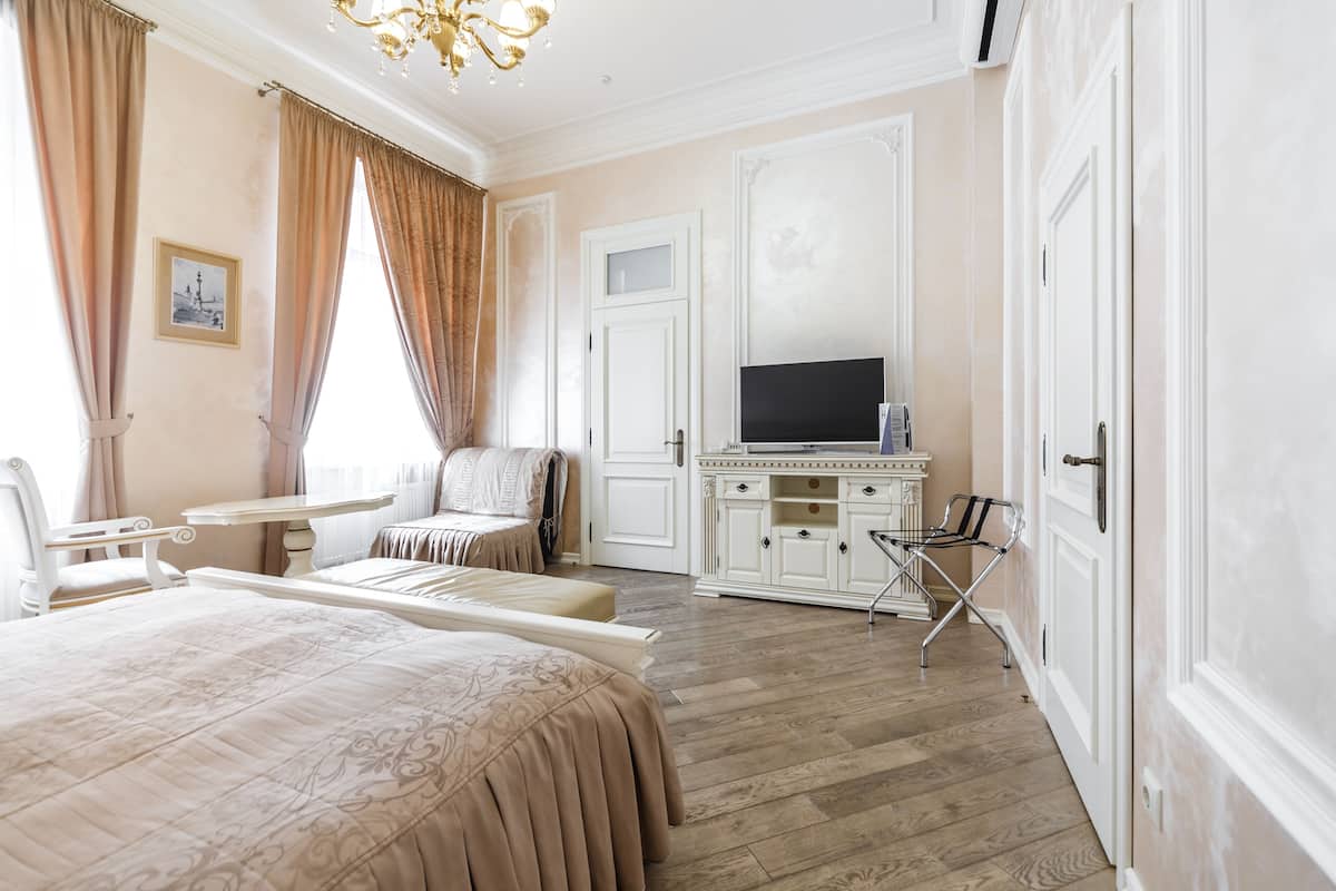 Apartamento, 1 quarto, sacada, vista para a cidade | 1 quarto, roupas de cama premium, cofres nos quartos, cortinas blackout