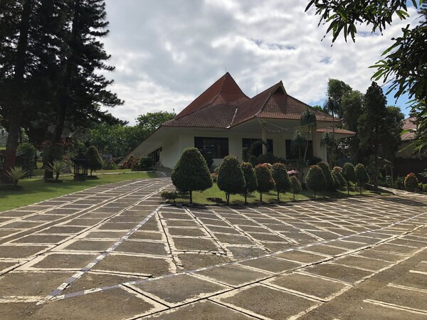 Sinar Express Villa - Trawas