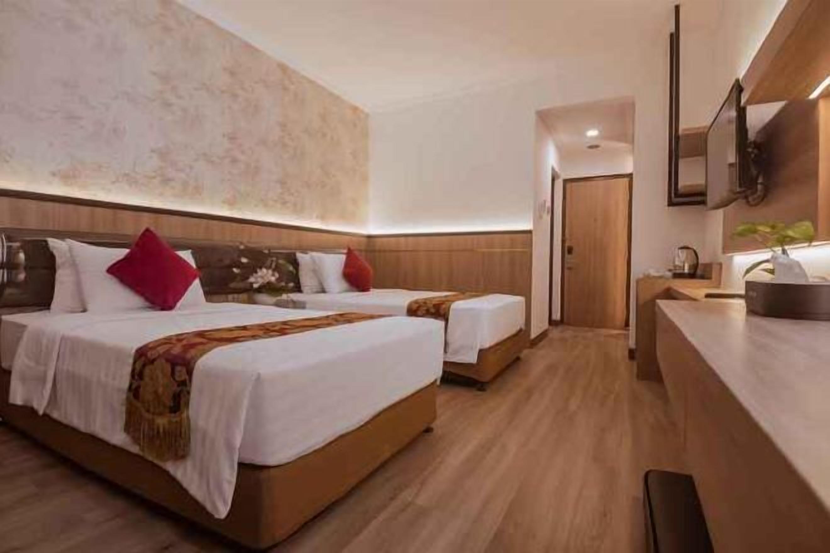 Secretária, camas desdobráveis, Wi-fi grátis 