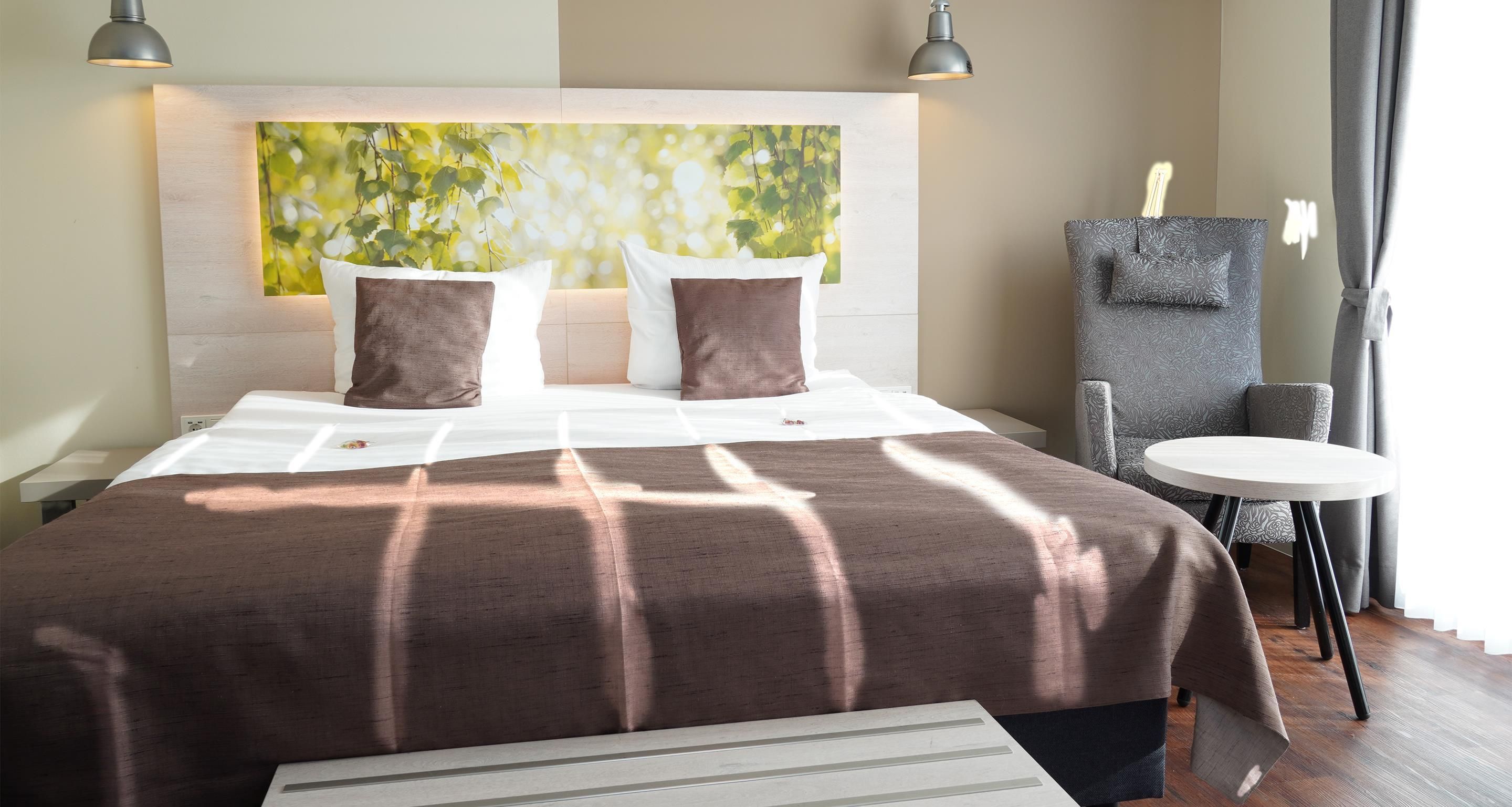Quarto Standard, 1 cama king-size | Minibar, cofre no quarto, secretária, quartos insonorizados 