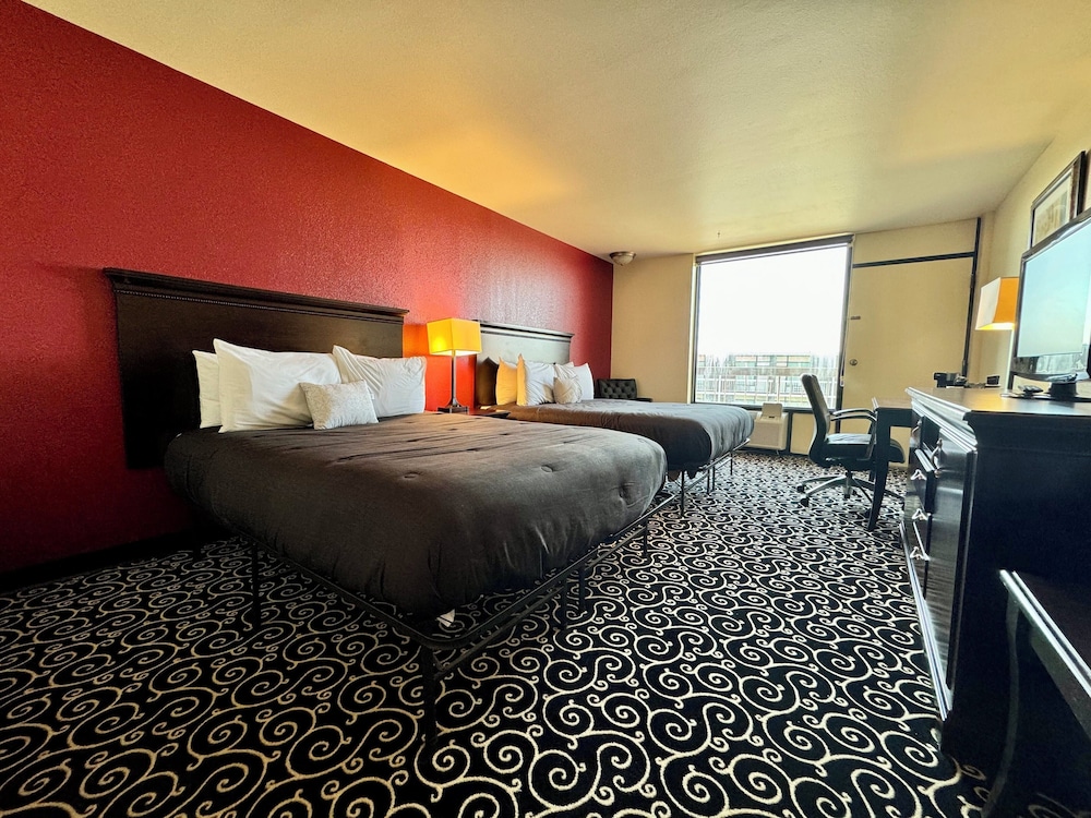 Fairbridge Inn Express Hiawatha - Kansas