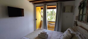 Minibar, ferro/tábua de engomar, Wi-fi grátis, roupa de cama fornecida 