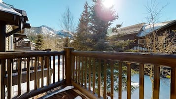 Apartamento em Condomínio Fechado, 2 quartos | Varanda