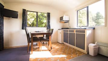 Estúdio Familiar, vista para o parque | Kitchenette privada | Um frigorífico