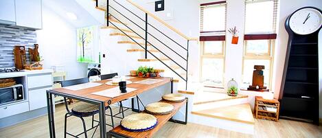 Dúplex, 3 quartos (40 PY) | Refeições no quarto