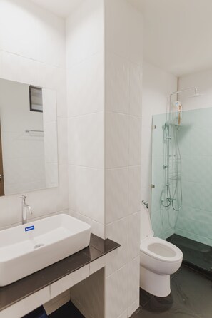 Family room | Banheiro | Produtos de toalete grátis, toalhas de banho