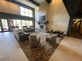 Condo, várias camas (Springs 2 Bed3 Bath plus Murphy SPDW) | Parte interna