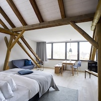 Apartamento conforto | Roupas de cama premium, cofres nos quartos, escrivaninha