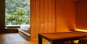 Quarto (with Open Air bath, Run of House) | Frigobar, cofres nos quartos, Wi-Fi de cortesia, roupa de cama