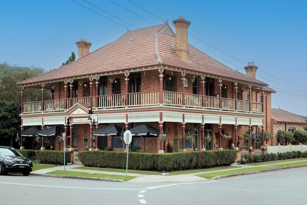 Kings And Queens Paterson - Paterson