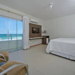 Suite, vista para o mar (Double) | Cofre no quarto, cortinas/cortinados opacos, ferro/tábua de engomar 