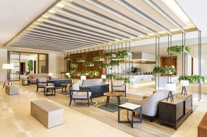 Pequenos-almoços, almoços, jantares servidos, cozinha mediterrânica 