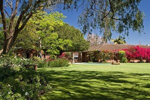 Fachada da propriedade