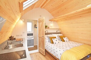 Cabana de Madeira Familiar | Com decoração personalizada, com mobília individualizada 