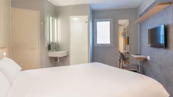 Quarto standard, 1 cama de casal | Escrivaninha, cortinas blackout, quartos à prova de som