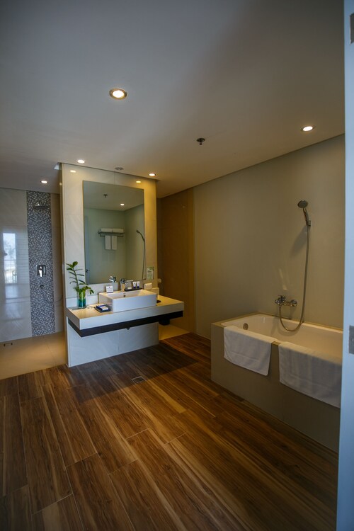 Solea Mactan Resort Reviews, Deals & Photos 2024 - Expedia