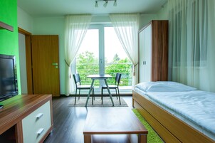 Apartamento | Roupa de alta qualidade, cofre no quarto, secretária 
