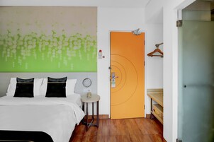 Suite Deluxe | Minibar, cofre no quarto, secretária, Wi-fi grátis 