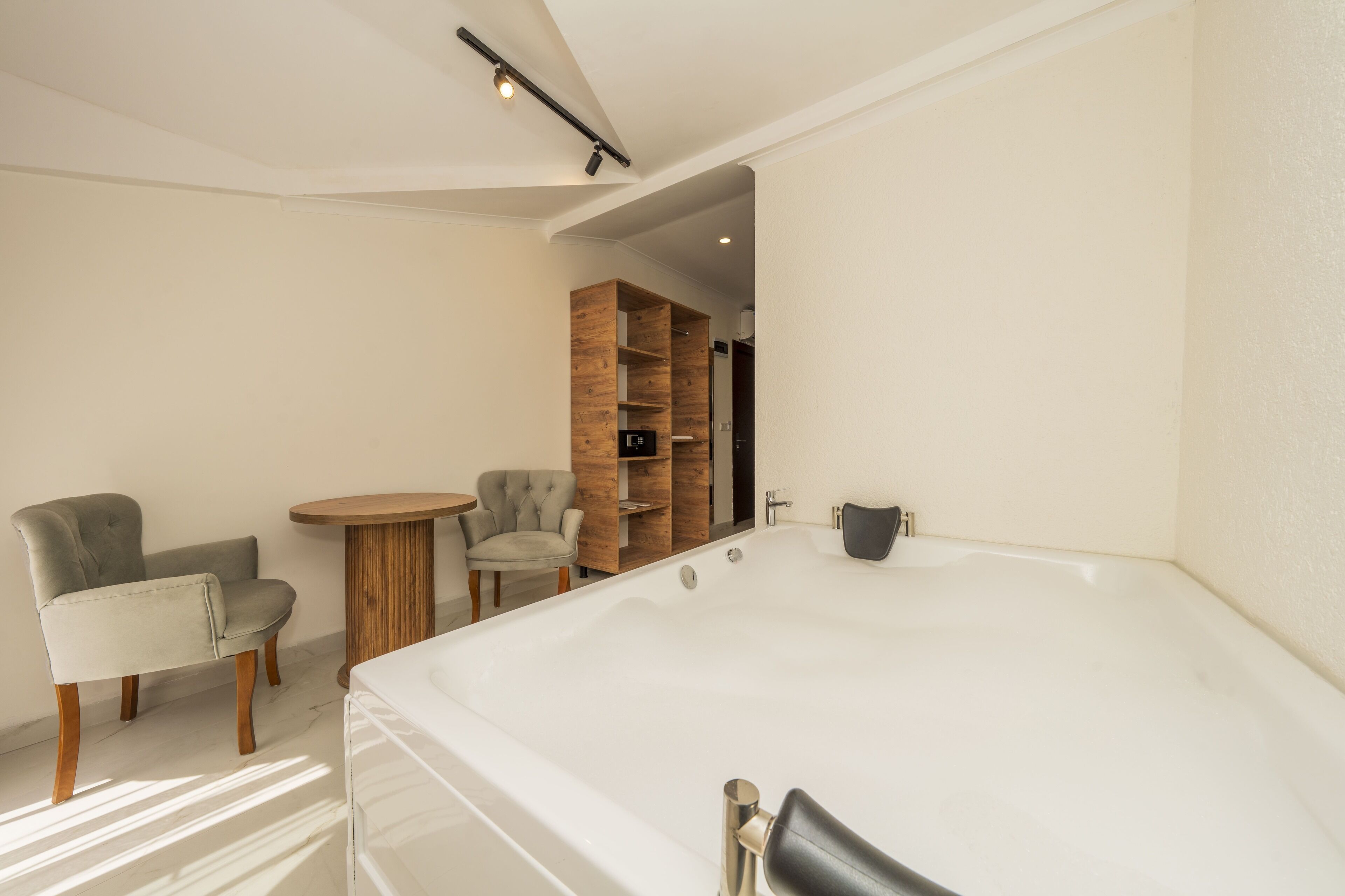 Quarto lua de mel | Banheira de hidromassagem