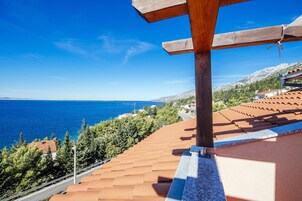 Apartamento conforto, 3 quartos, terraço, vista para o mar | Vista para praia/oceano