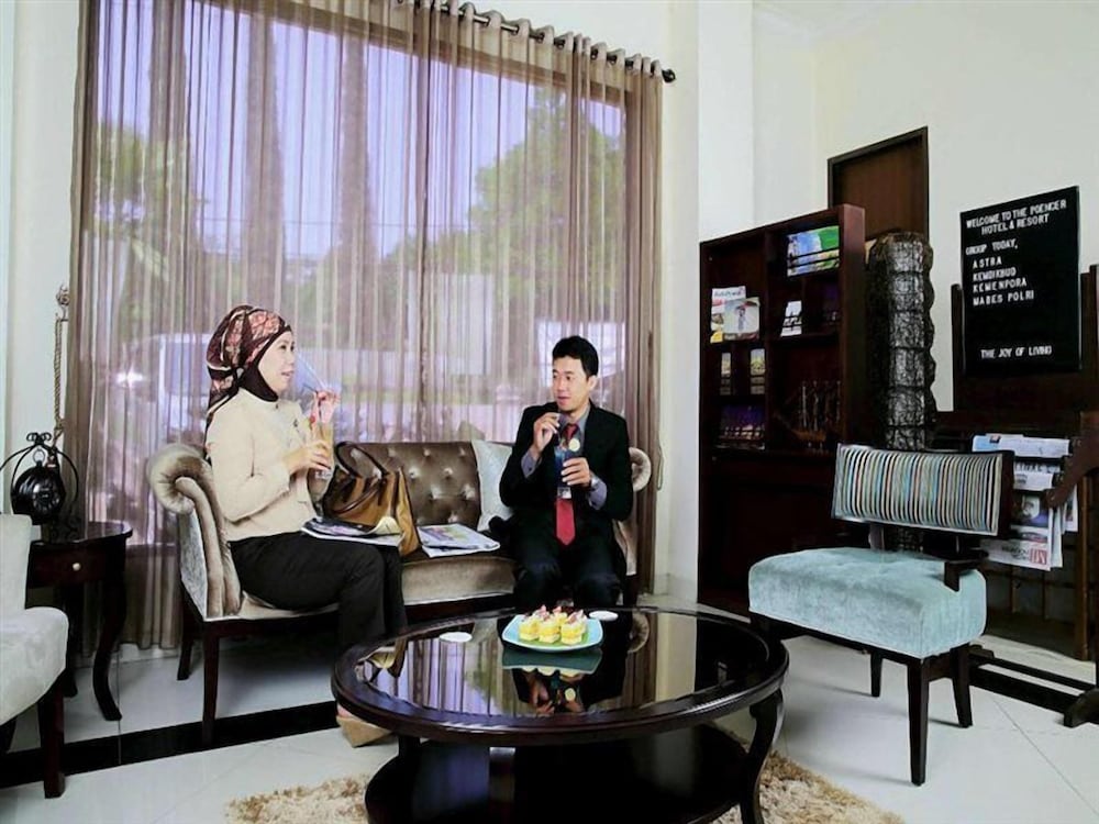 Rizen Premiere Hotel - Cisarua