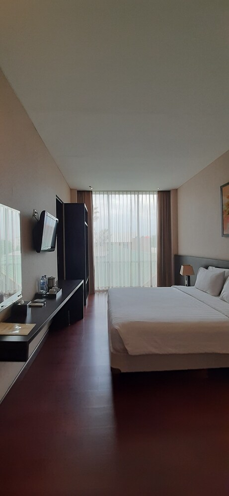 Oasis Siliwangi Sport Hotel - Bandung