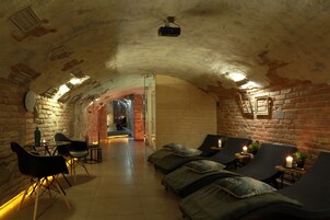 Sauna, banheira de hidromassagem, banho turco, aromaterapia 