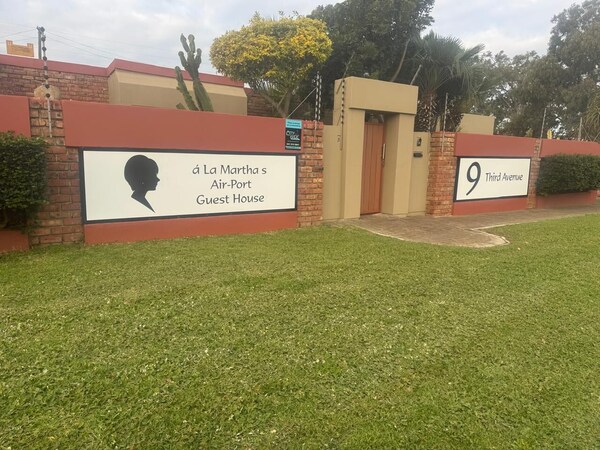 á La Martha’s Air-port Guest House - Port Elizabeth