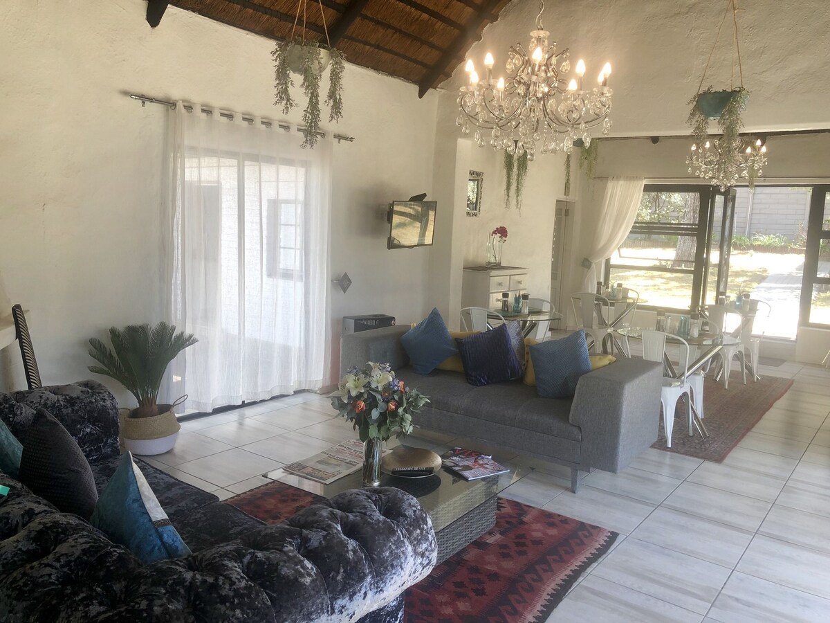 Muco Guest House Reviews, Deals & Photos 2023 - Expedia