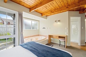 Apartamento, 1 quarto (Lake End) | 1 quarto, roupa de alta qualidade, ferro/tábua de engomar 