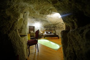 Quarto (Fairy Chimney) | Roupa de alta qualidade, minibar, cofre no quarto 