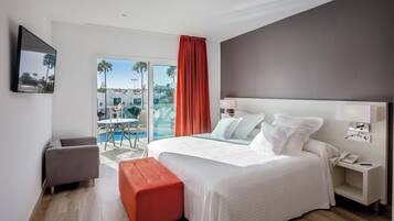 Minibar, Wi-fi grátis, roupa de cama fornecida