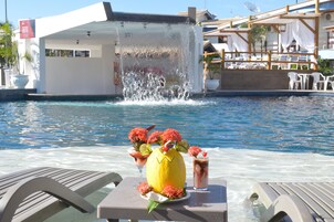 2 piscinas exteriores, espreguiçadeiras 