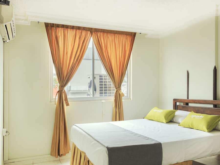 Wi-Fi de cortesia, roupa de cama