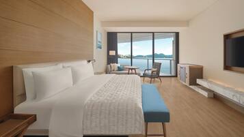 Quarto, 1 cama King, vista para o oceano | Frigobar, cofres nos quartos, individualmente decorados