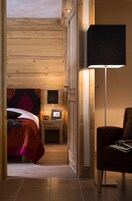 Quartos insonorizados, Wi-fi grátis, roupa de cama fornecida