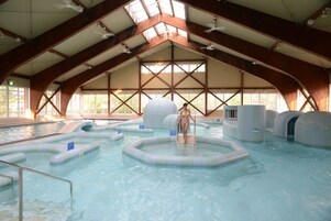 Piscina interior, piscina exterior