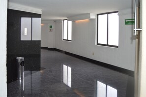 Café da manhã continental grátis todos os dias