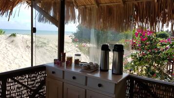 Café da manhã com buffet grátis
