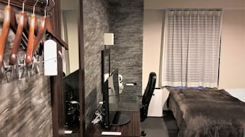 Escrivaninha, Wi-Fi de cortesia, roupa de cama