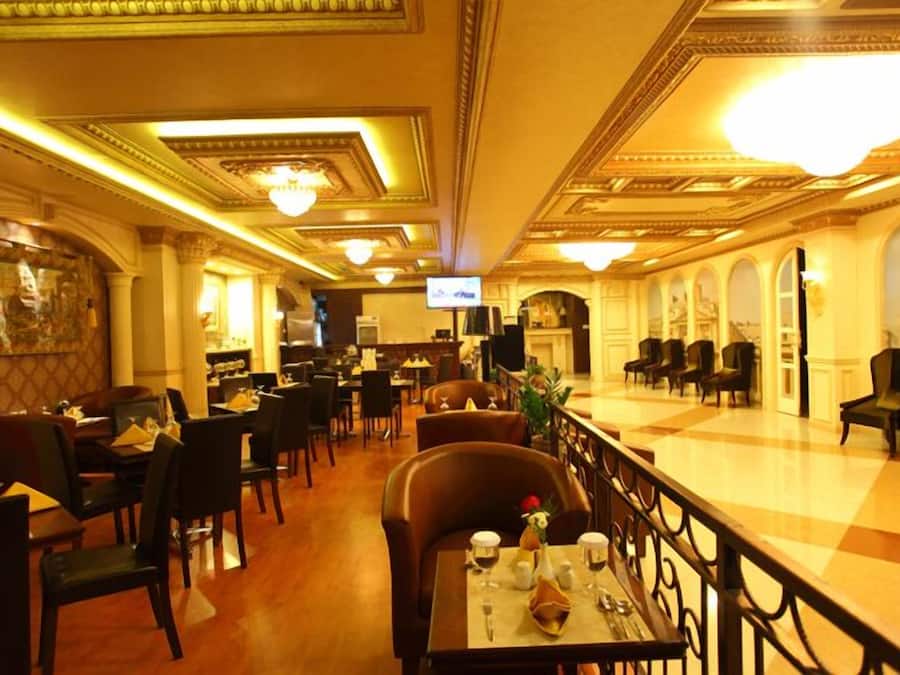 Pequenos-almoços, almoços, jantares servidos, cozinha indonésia