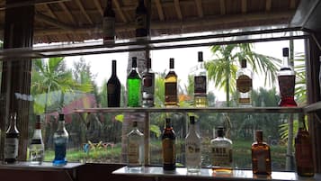 Bar junto à piscina