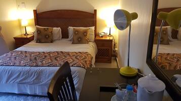 Cofres nos quartos, individualmente decorados