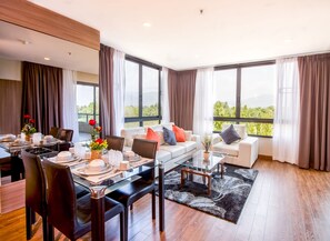 Quarto Triplo Deluxe | Refeições no quarto